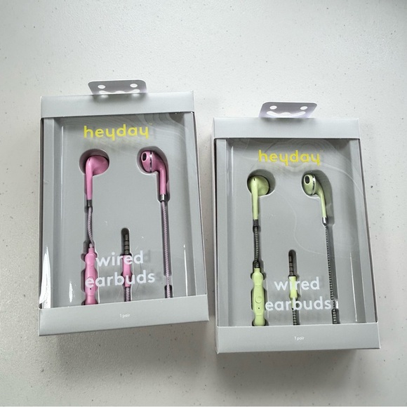heyday | Headphones | Heyday Wired Earbuds Lot Of 2 Candy Pink Pastel ...